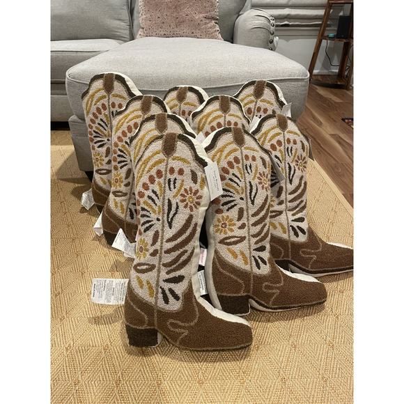 Isaac Mizrahi | Accents | Isaac Mizrahi Large Cowboy Boot Cushion ...